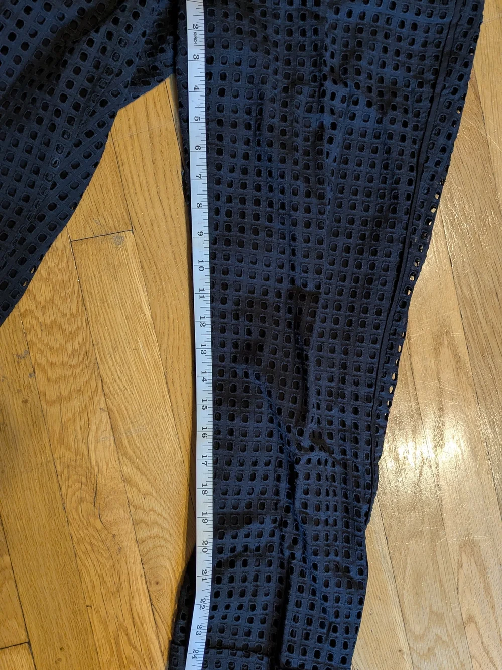 MARELLA | Pants & Jumpsuits | Marella Black Eyelet Grid Cropped Pants ...